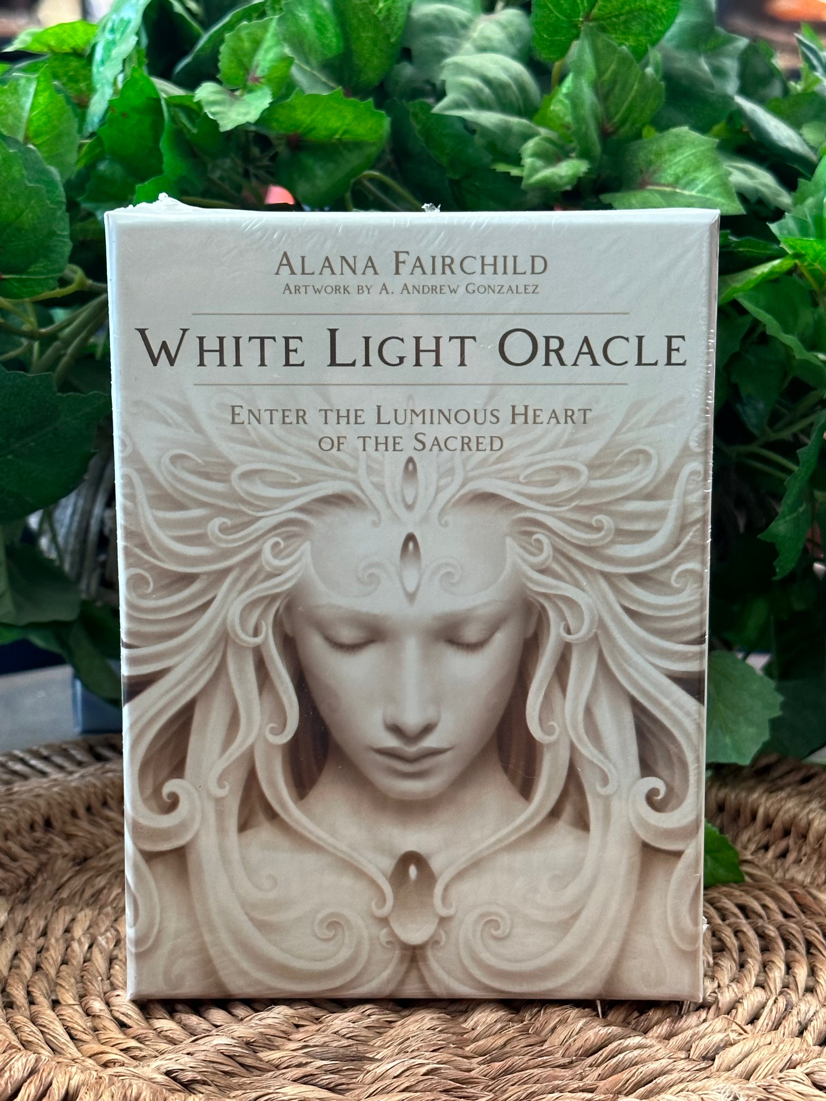 White Light Oracle – Triakoras