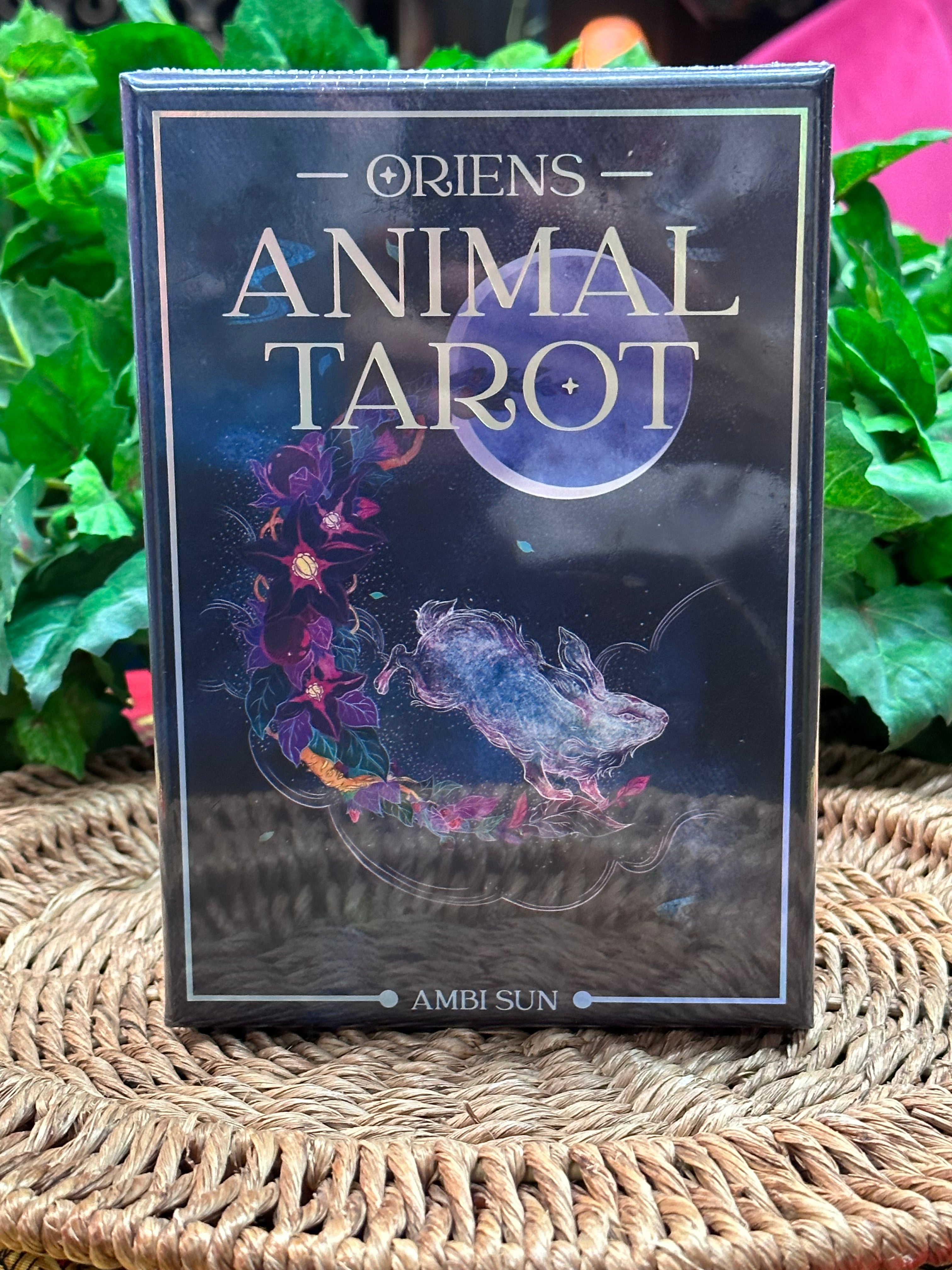 Oriens Animal Tarot – Triakoras