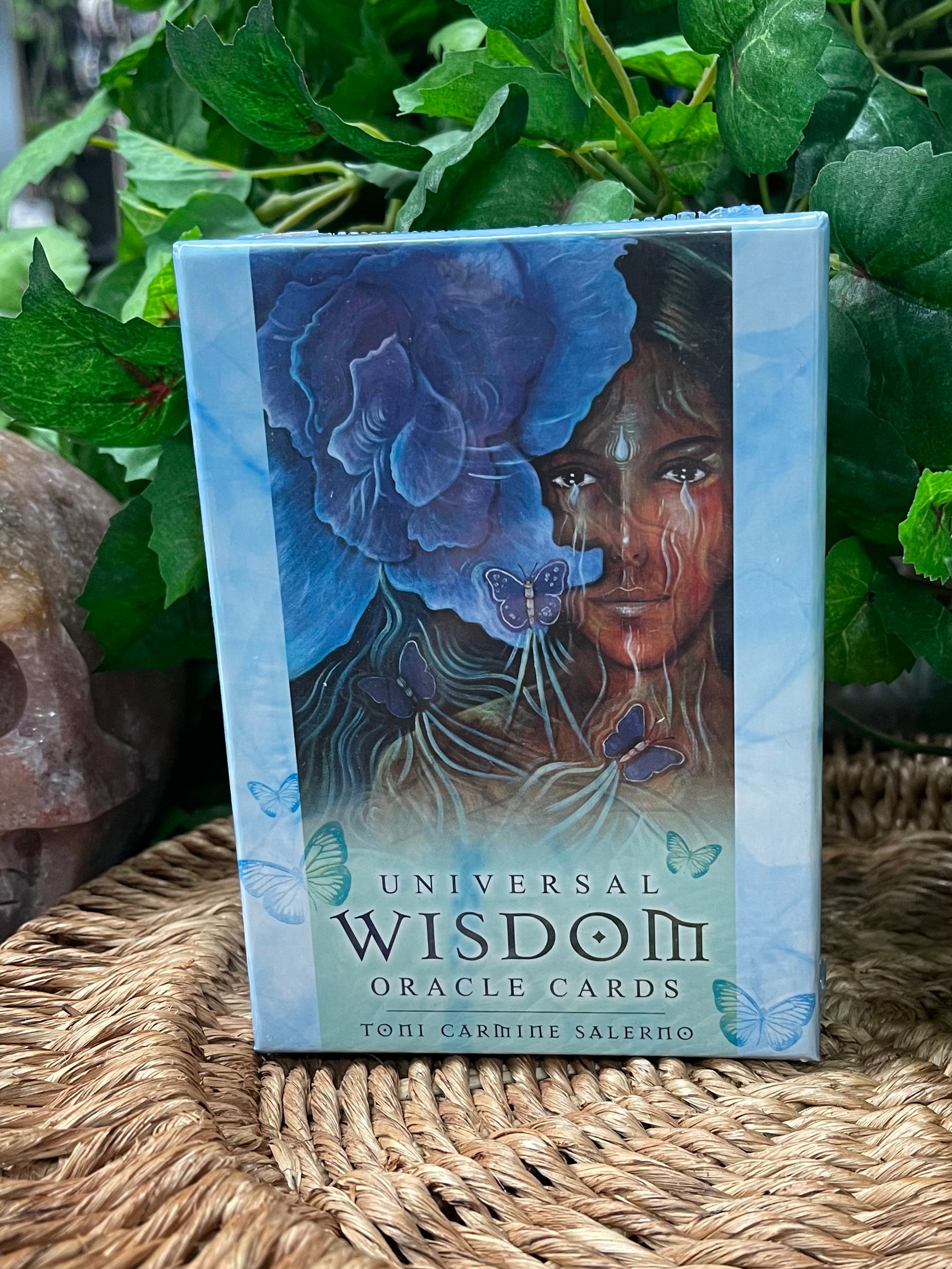 Universal Wisdom Oracle – Triakoras